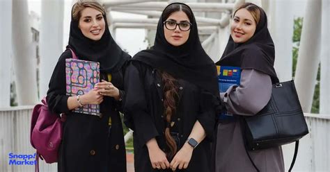 جدیدترین تیپ و استایل دانشجویی دخترانه 1401 نکات مهم مجله اسنپ مارکت