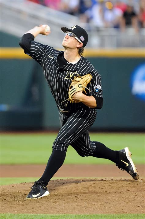 White Sox Sign Carson Fulmer Mlb Trade Rumors