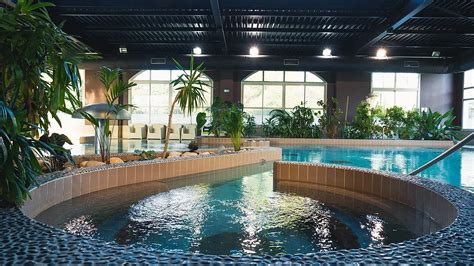 Spa Dune And Eau Du Sylvamar Piscine And Spa France