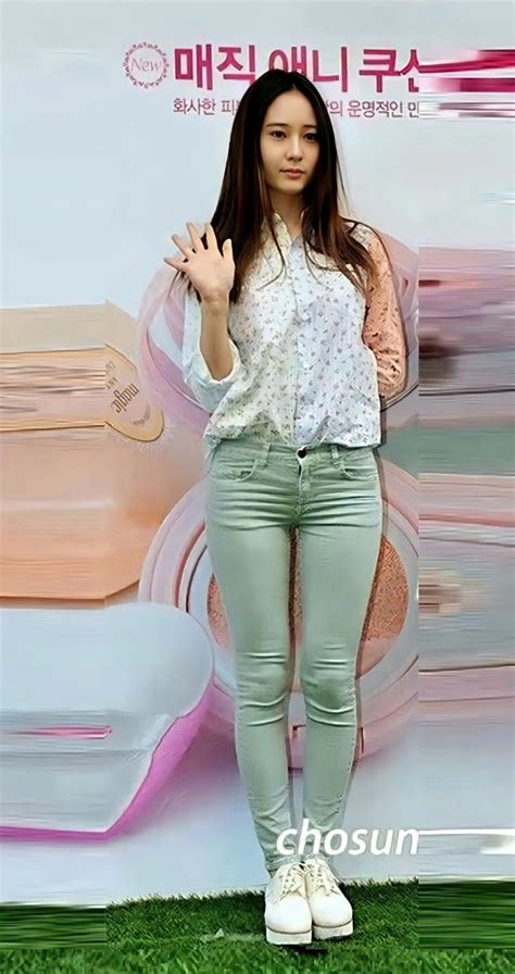 크리스탈and설리에 있는 나보연님의 핀 여성 청바지 여성 패션 패션