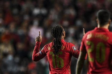 Roma Near Breakthrough In Their Chase Of Renato Sanches