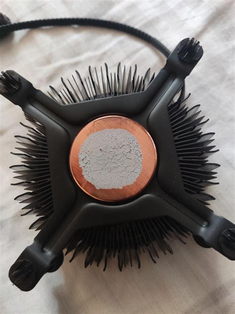 Stock Intel Cpu Cooler Sucks Big Time Intel Ilm Design On The Motherboards Sucks Big Time Too