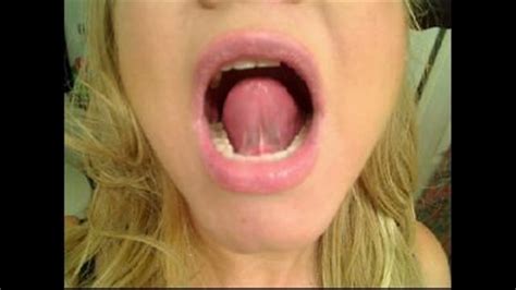 Brushing Teeth 16 1080p Samantha38g