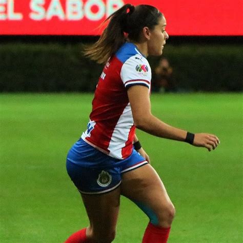 Pin By Ruperto Gomez Alarcon On Elastigirl Sports Running Sport