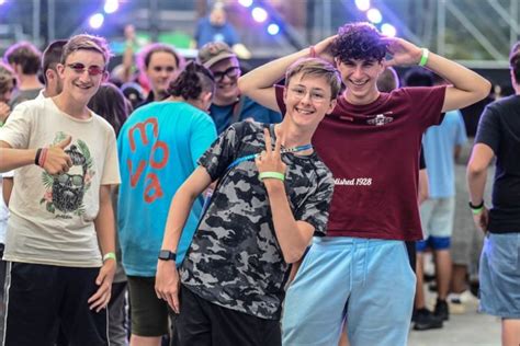 잼버리 대원들 서울서 댄스 삼매경…오늘은 태풍에 실내활동만 아시아경제