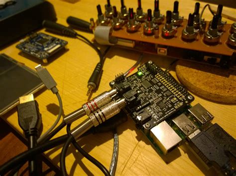 Moonbox Raspberry Pi 2 Synthesizer Powered By Sunvox Virtual Modular