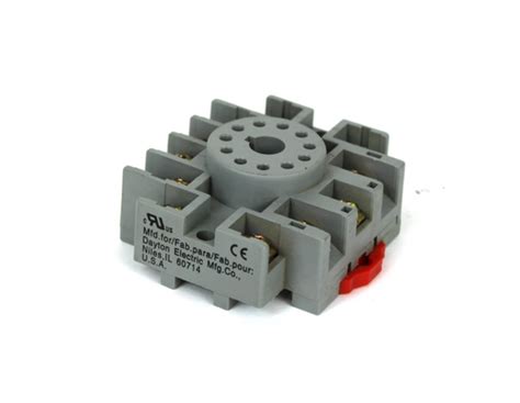 Dayton 6x156 11 Pin Relay Socket 300v 10a