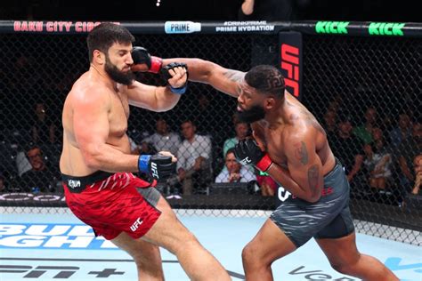 Ризван Куниев — Кёртис Блэйдс Ufc Баку 21 июня 2025 кто победил как