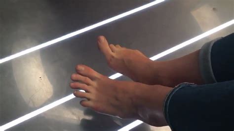 Emma Ishta Wiggling Her Super Long Toes Youtube