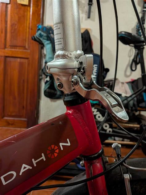 Useless Handlepost Hinge Lock Dahon Vitesse D7 Bike Forums