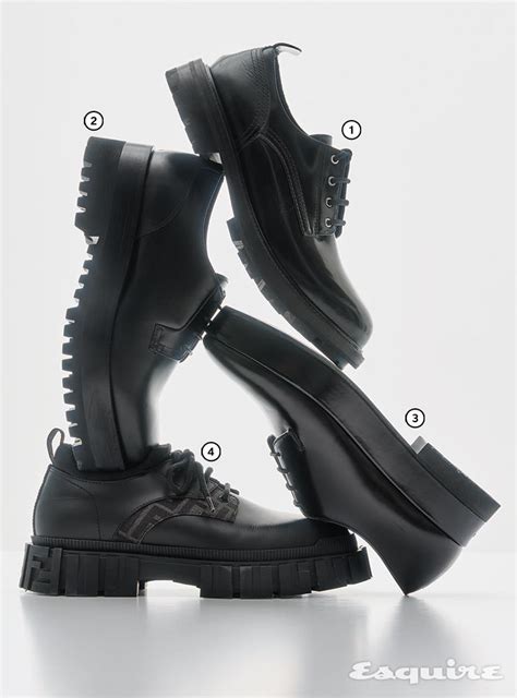 두툼한 솔의 청키 더비 슈즈 Style 읽을거리 에스콰이어 코리아 │ 패션 매거진 패션 잡지 남성지