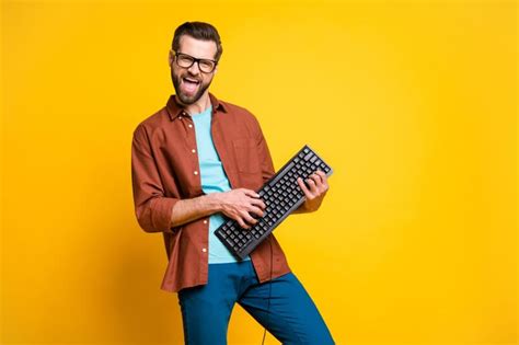 it industrija u evropi i srbiji velika potražnja visoke plate i