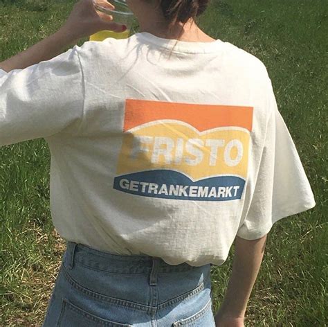 뒷모습 프린팅이 너무 예쁜 프리스토 티셔츠🧡 Sweatshirts T Shirt Fashion