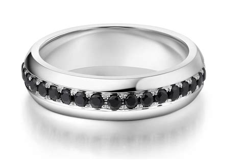 钻戒怎么选？相同预算，学好这些能选到更适合的！