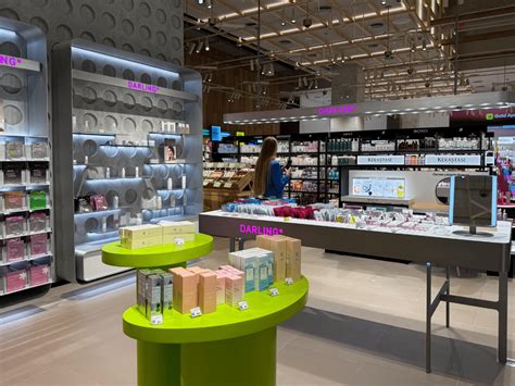 Gold Apple Has Arrived In Dubai Heres Your Need To Know Time Out Dubai