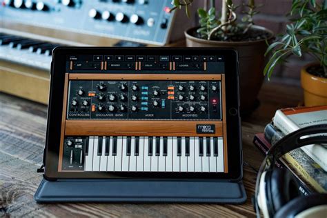 Minimoog Model D Synthesizer Per IOS Il Primo Sintetizzatore Portatile Della Storia Diventa