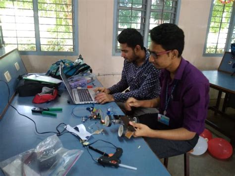 Robotics Completion Idc 2019 Aalim Muhammed Salegh College Of Engineering
