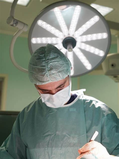 Клиника Жан Митрев е спој на врвна медицинска нега и високоедуцирани професионалци посветени на