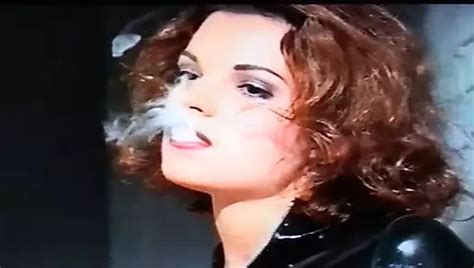 Vídeos De Fumar Cigarro Gratis 2 Xhamster