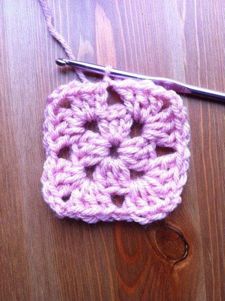 How To Crochet A Granny Square Granny Square Crochet Patterns Free