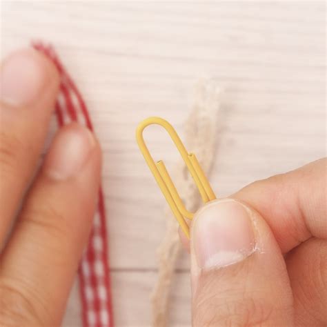 Fun Tricks You Didn T Know You Could Do With Paper Clips