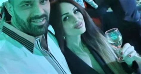 Безумно щастие за Глория когато чу жадуваните от всяка жена думи За Жената