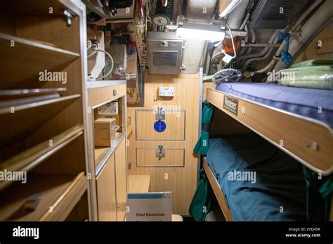 Submarine Interior Quarters Navy Ship Interior Images Browse 4776