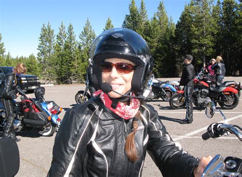 PRODUCT REVIEW: Scala Rider G4 PowerSet Intercom System - Women Riders Now