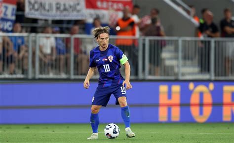 Coppa Italia Milan Ok 2 0 Al Bari E Pass Per I Sedicesimi