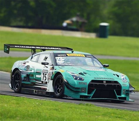 Nissan Gtr Racing On Track