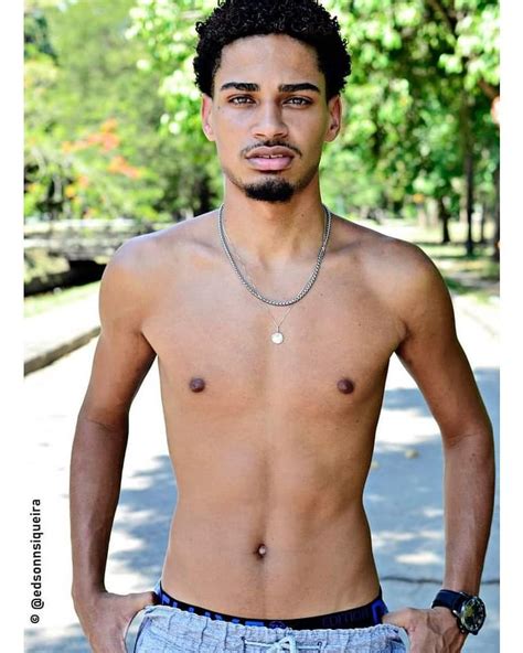 Black Skyn — Matheus Cordeiro