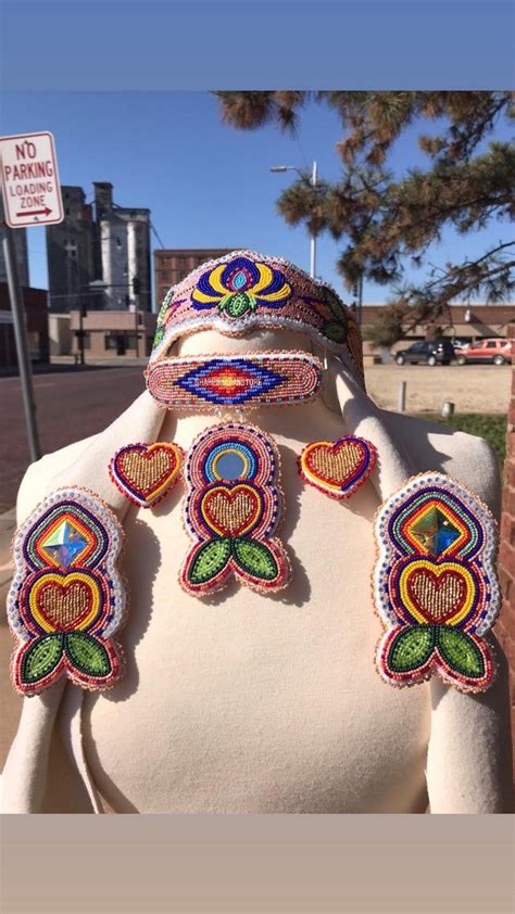 Womens Beadwork Bead Work Fancy Shawl Regalia Beadwork Designs