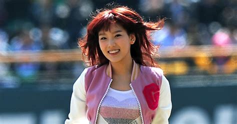 [t포토] 소녀시대 태연 귀여운 워킹