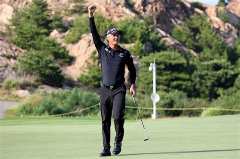 패션비즈 이안폴터디자인 허인회 프로 우승 기념 이벤트 진행