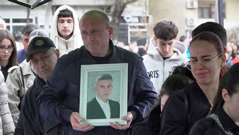 Кочани денот потоа Призма