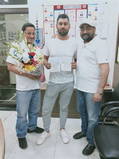 Meet Mr Pushpinder Singh Ahluwalia Founder Of Dolphin Educon An Innovative Thinker