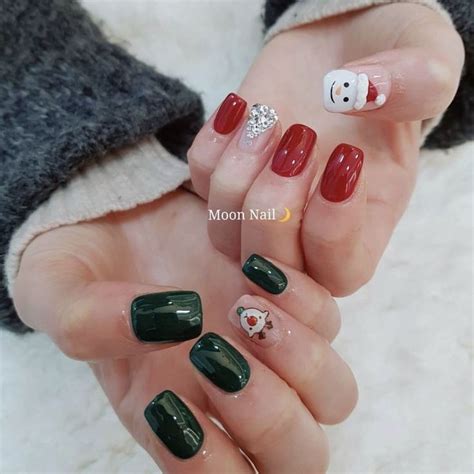 รวม 50 ไอเดียเพ้นท์เล็บ “ โทนสีคริสต์มาส ” แนวน่ารัก สดใส เสริมให้เล็บดูคิ้วท์สุดพลัง ไอเดีย