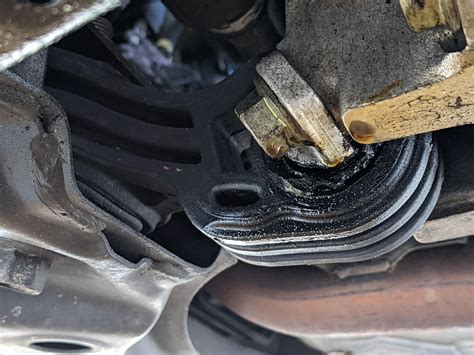 Civic fluid leak 2009 : r/MechanicAdvice