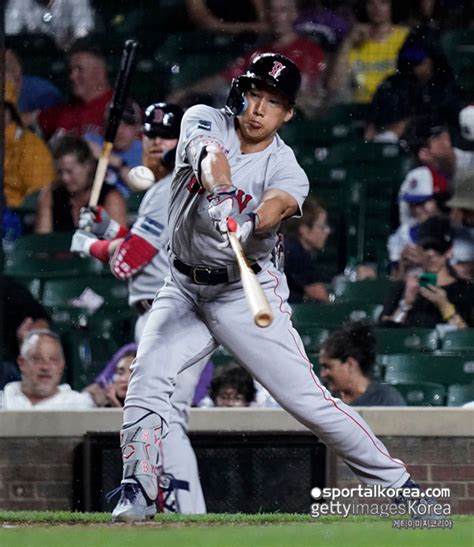 4할 타자 테드 윌리엄스까지 소환 日 타격기계 요시다 8경기 연속 멀티히트 폭발