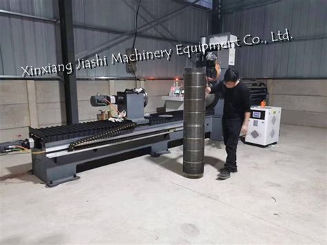 China Customized Rotating Wedge Wire Filter Welding Machine Suppliers