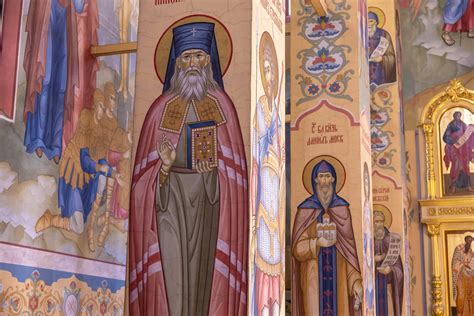 거룩한 건축 경치가 좋은 고딕 스타일 고요한 교회 그림 기독교 도상학 명상적인 목공 문화 문화 유산 문화적 믿음 베일러 백 사이프러스 상징적