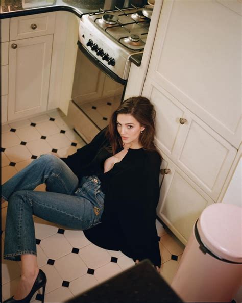 Ella Hunt At A Photoshoot November Hawtcelebs