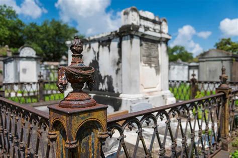 History Of New Orleans Above Ground Cemeteries Nola Dmc