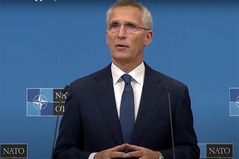 Столтенберг не исключил вступления Украины в НАТО