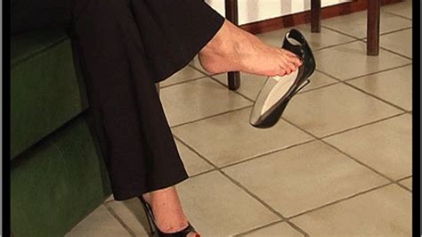 Bare Feet And Peeptoe Pumps Shoeplay Part 2 Wmv 720x576 Pantyhose