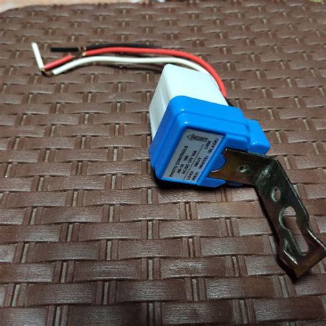 เซ็นเซอร์แสง เซ็นเซอร์กลางวันกลางคืน เปิดไฟอัตโนมัติ Sensor Switch 12v Shopee Thailand