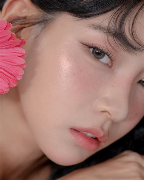 육상선수 김민지 어제 인스타  유머 움짤 이슈 에펨코리아