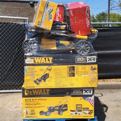 Mixed Milwaukee And Dewalt Tool Pallet Toopa Tool Pallets