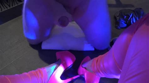 Cumming On Pink Heels British Cumshot Amateur Porn Xhamster