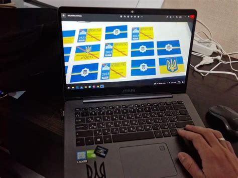 В Обухові викрито спритника який виготовляв фальшиві посвідчення те перепустки держустанов